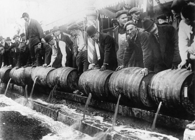 How America’s Iconic Brewers Survived Prohibition - Christopher Klein